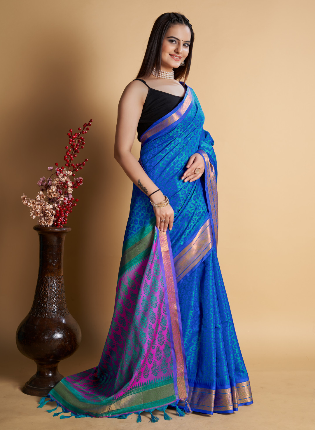 Rama green color soft cotton saree with woven design